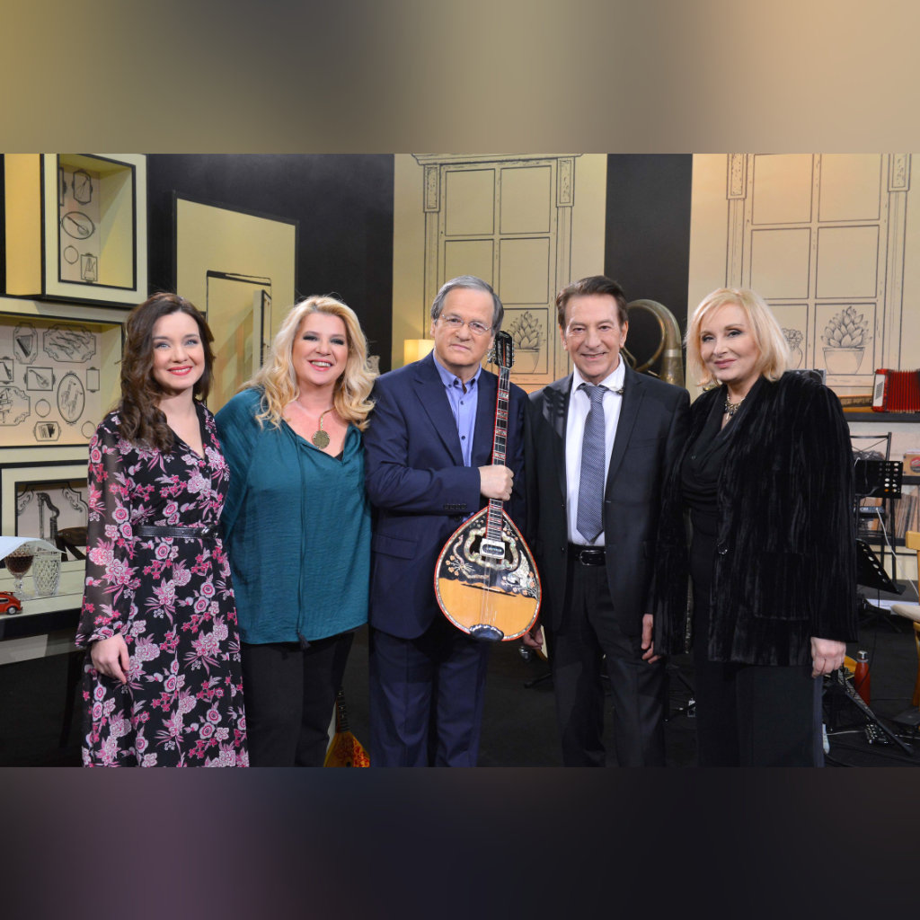 "Τα τραγούδια της Ομόνοιας" στην Αυλή των Χρωμάτων της ΕΡΤ2 ...