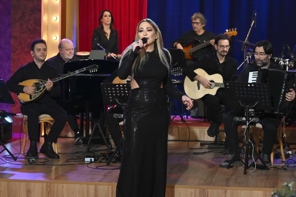 ΕΡΤ1: «Νύχτα στάσου» με τη Μελίνα Ασλανίδου και τον Χρήστο Νικολόπουλο ...